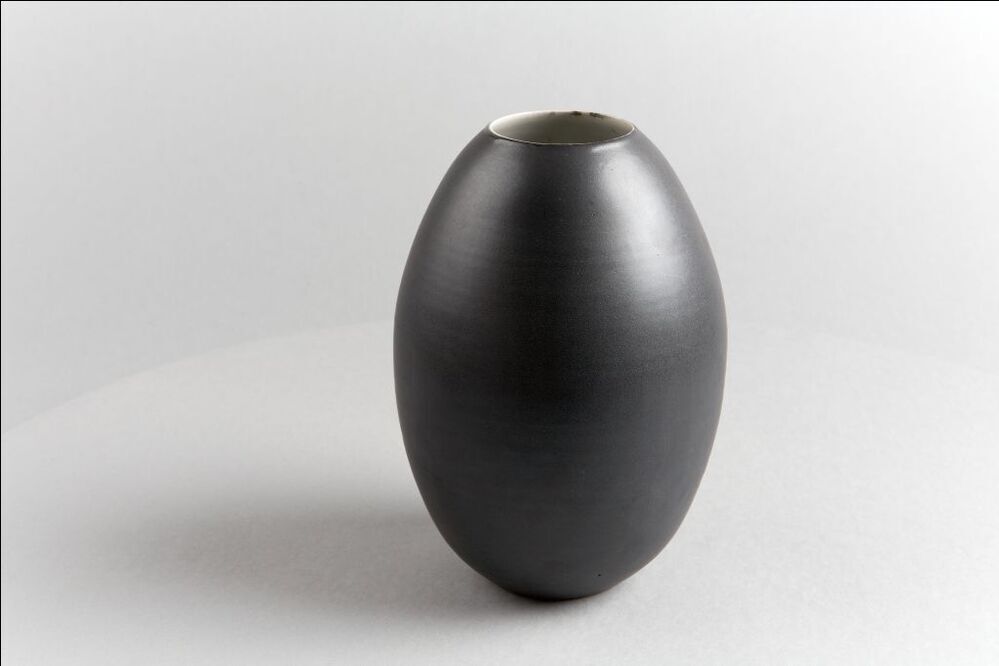 LSC 21 - Vase - Sainsbury Centre