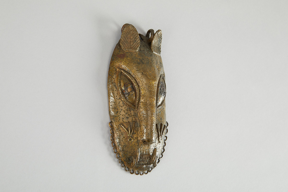 233 - Leopard head hip mask - Sainsbury Centre