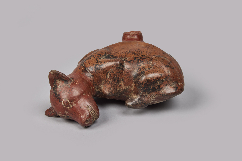 867 - Reclining dog effigy vessel - Sainsbury Centre